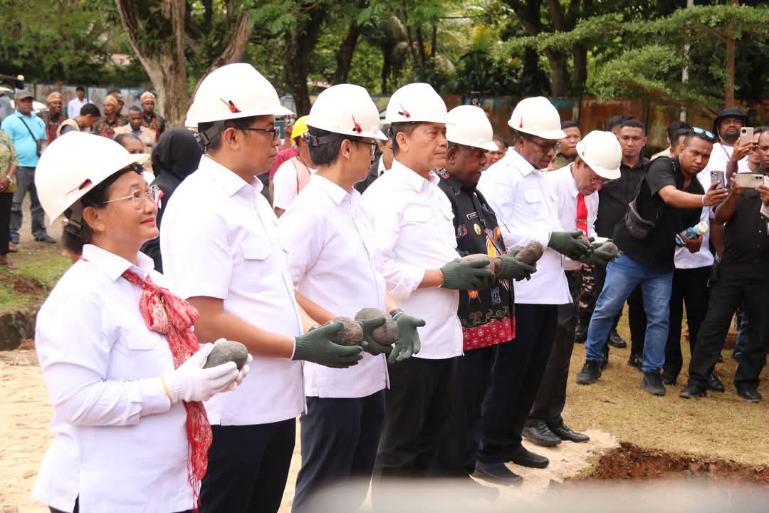 Menkes Budi Gunadi Sadikin Resmikan Pembangunan RSUD Tipe C di Waisai,Raja Ampat - TifaPapua
